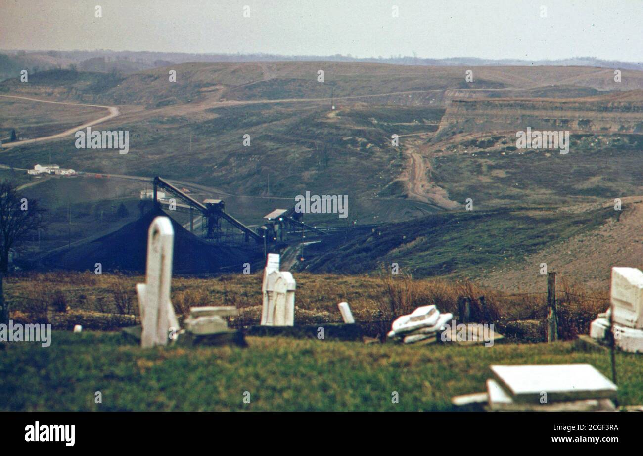 Ohio 1970s strip mining hi-res stock photography and images - Alamy