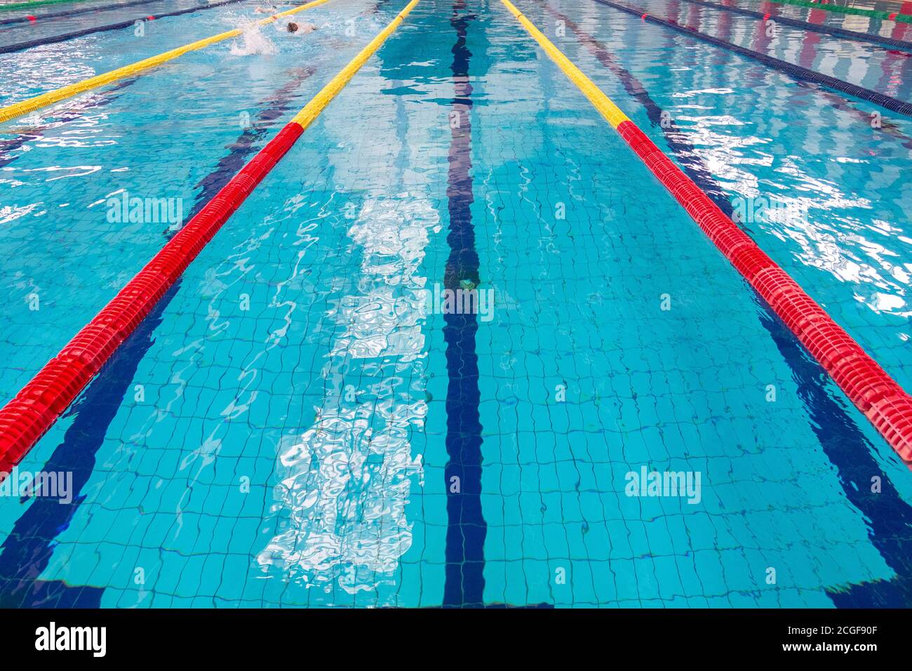 Swimming pool and splitting paths Stock Photo - Alamy