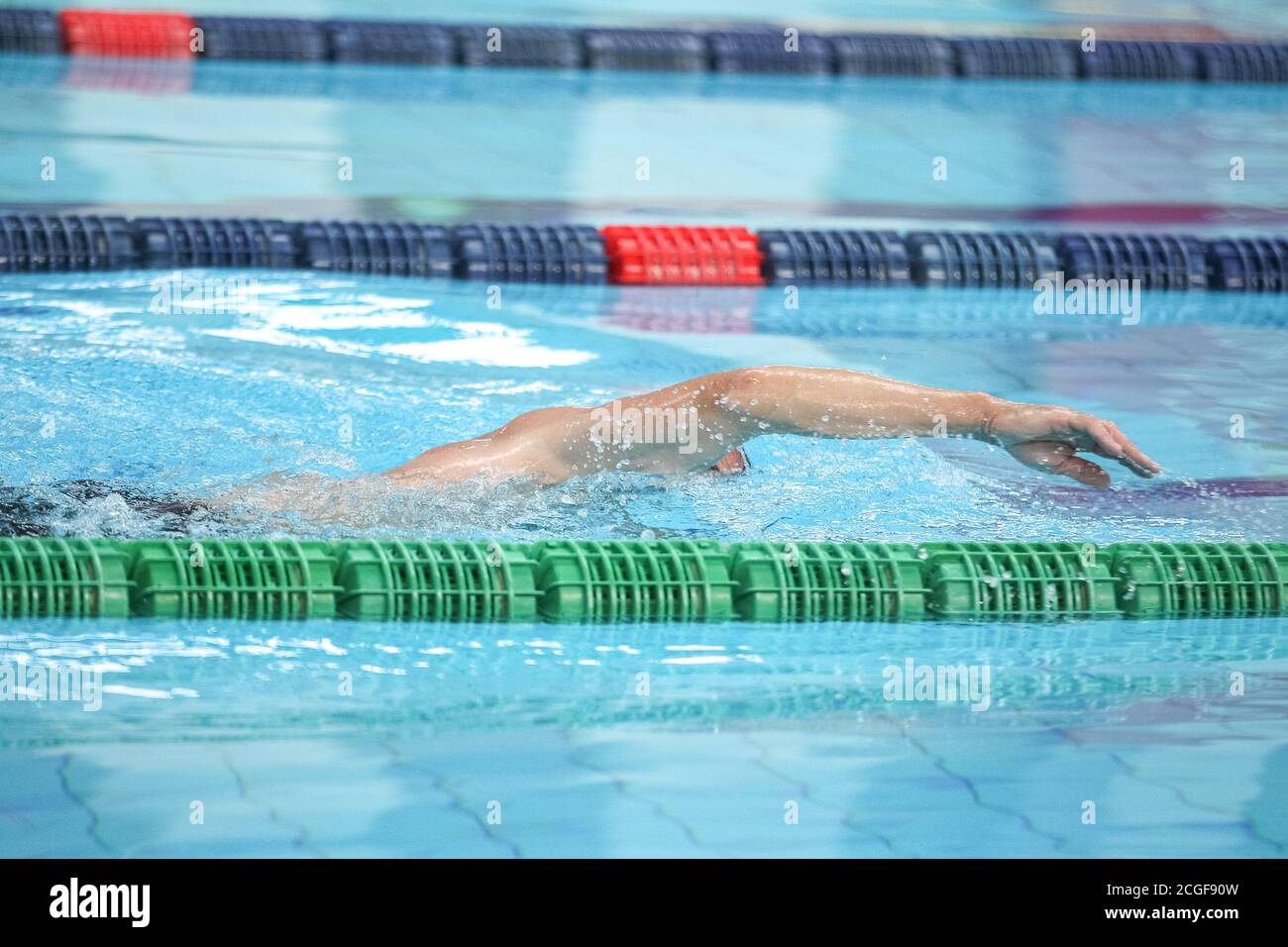 Swimming pool and splitting paths Stock Photo - Alamy