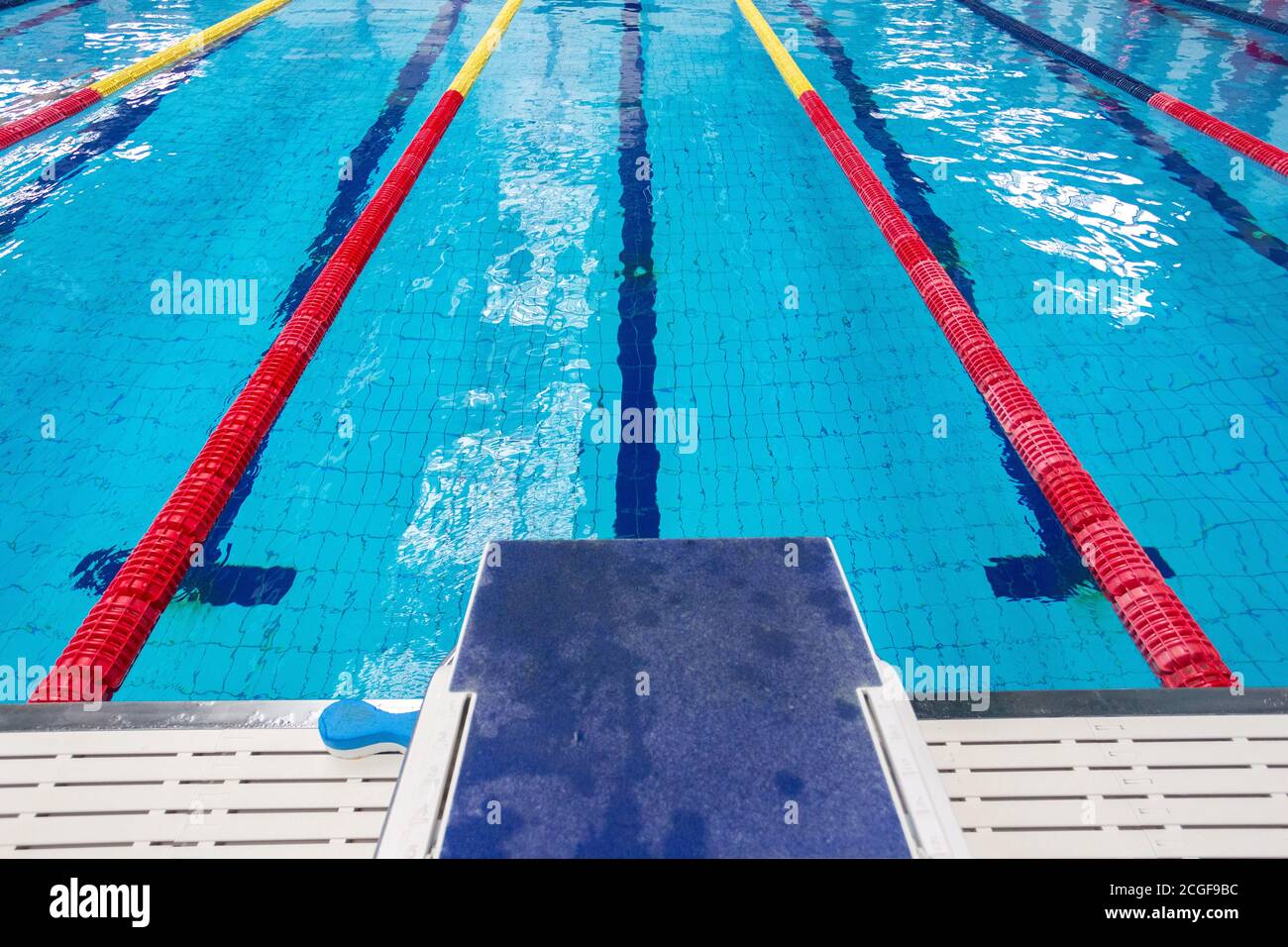 Swimming pool and splitting paths Stock Photo - Alamy