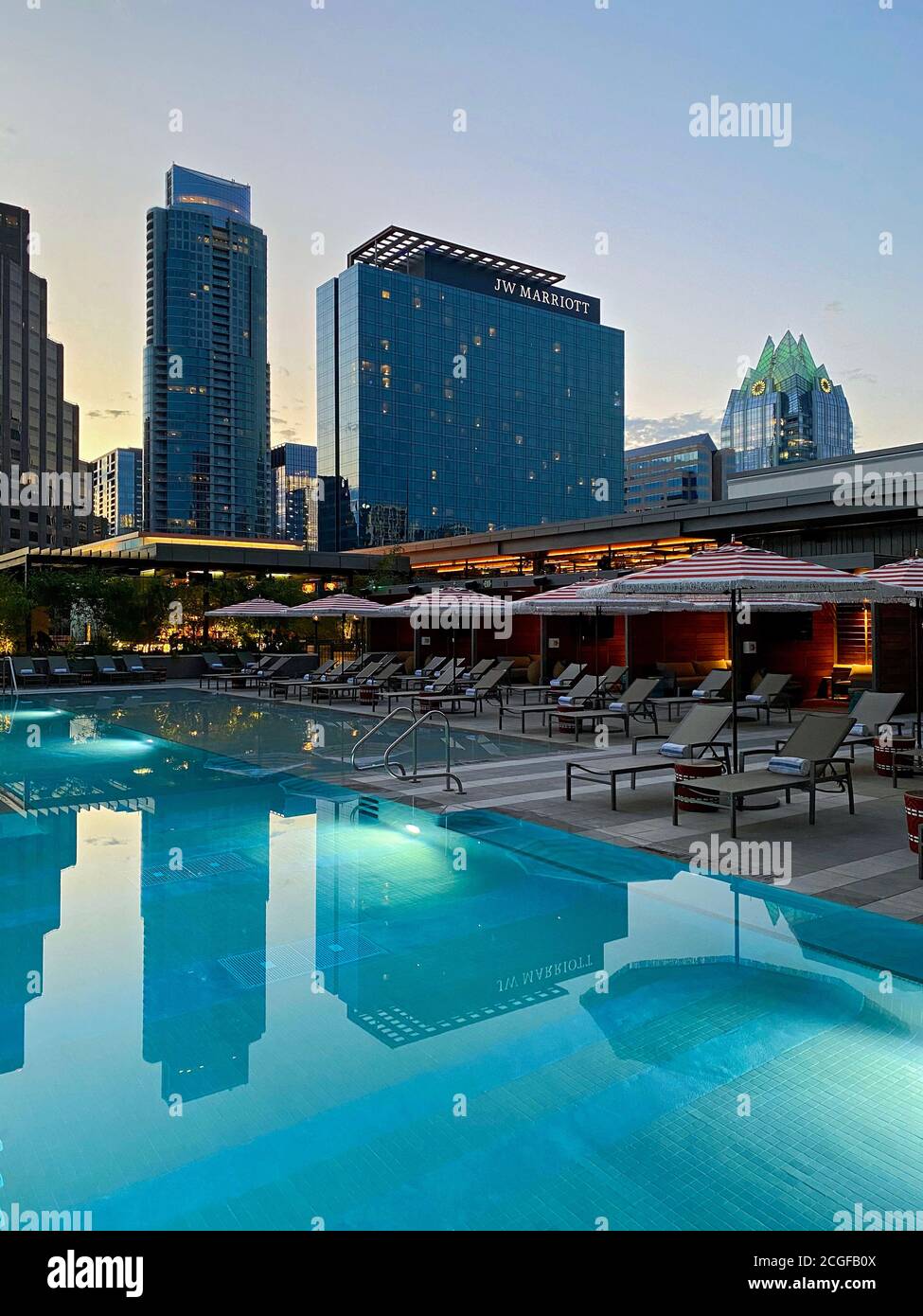 Pool deck at Austin Marriott Downtown Stock Photo - Alamy