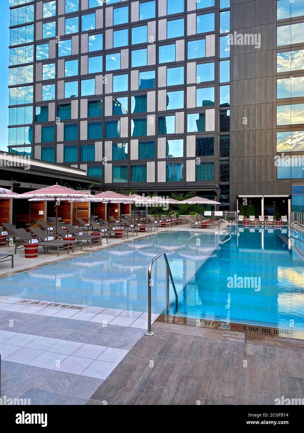 Pool deck at Austin Marriott Downtown Stock Photo - Alamy