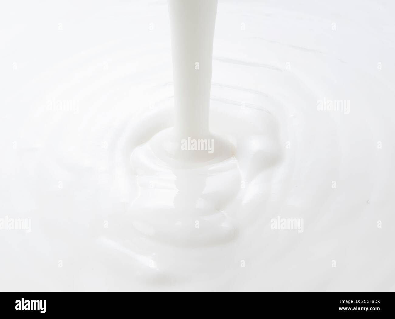 Photo of a close-up dripping yogurt Stock Photo - Alamy