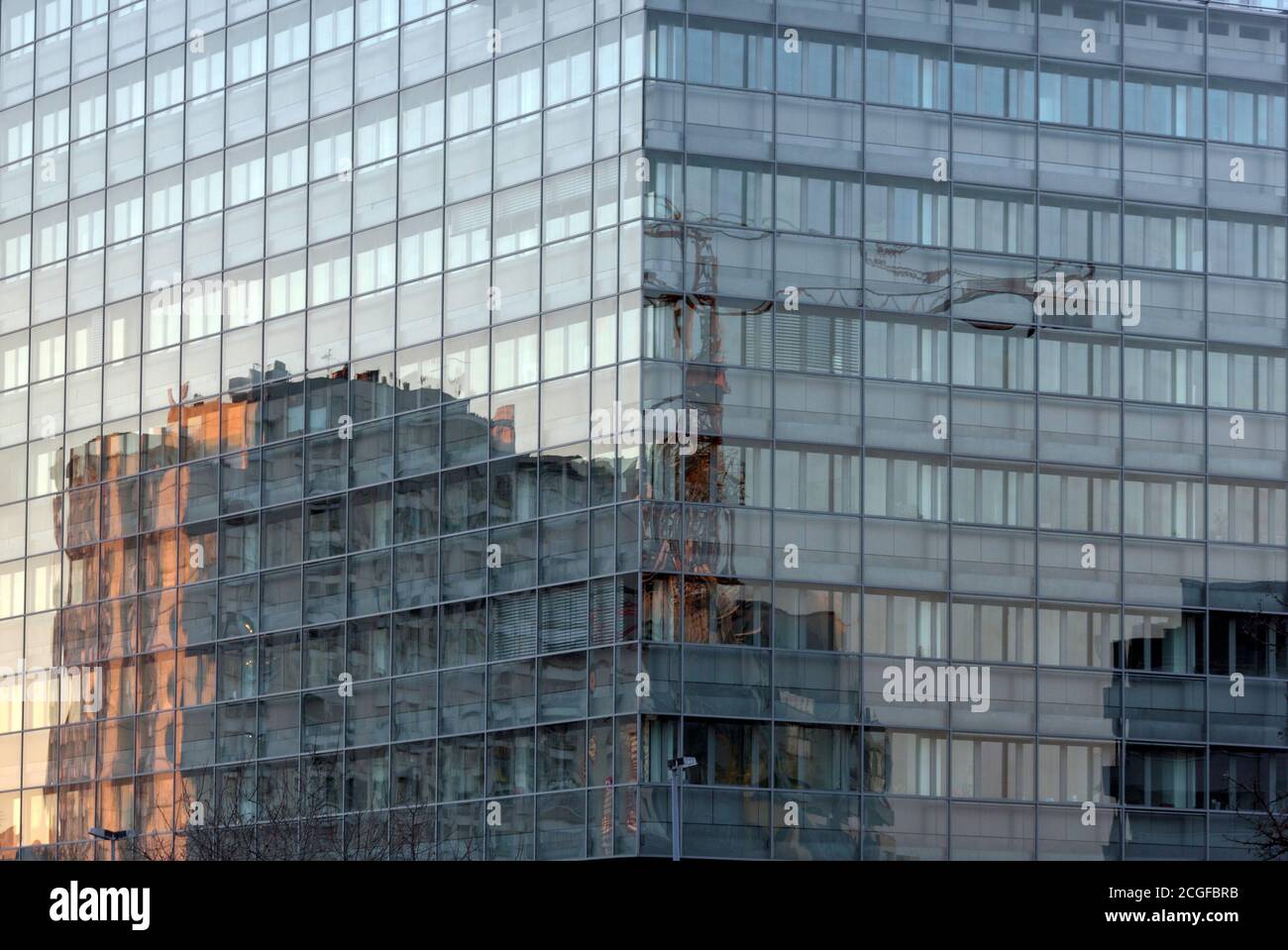 Reflected on building hi-res stock photography and images - Alamy