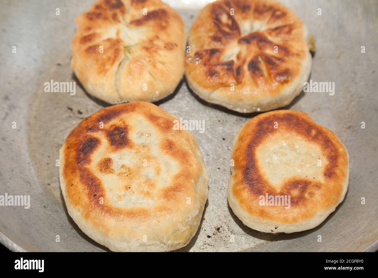 Bhatura hi-res stock photography and images - Alamy