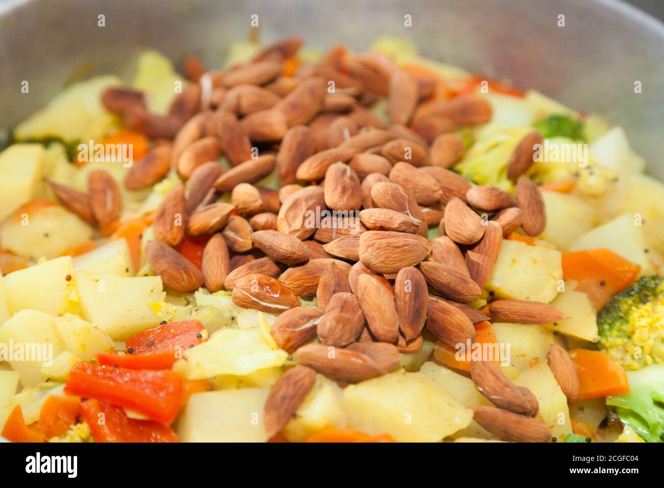 Closeup of Indian vegetable dish sabzi with almonds Stock Photo - Alamy
