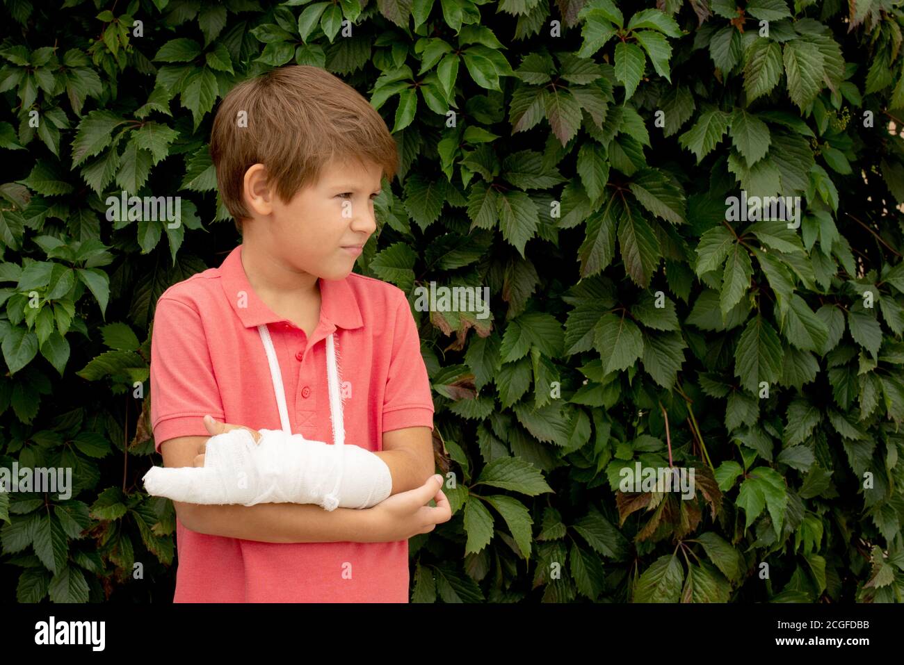 Boy hand plaster hi-res stock photography and images - Alamy