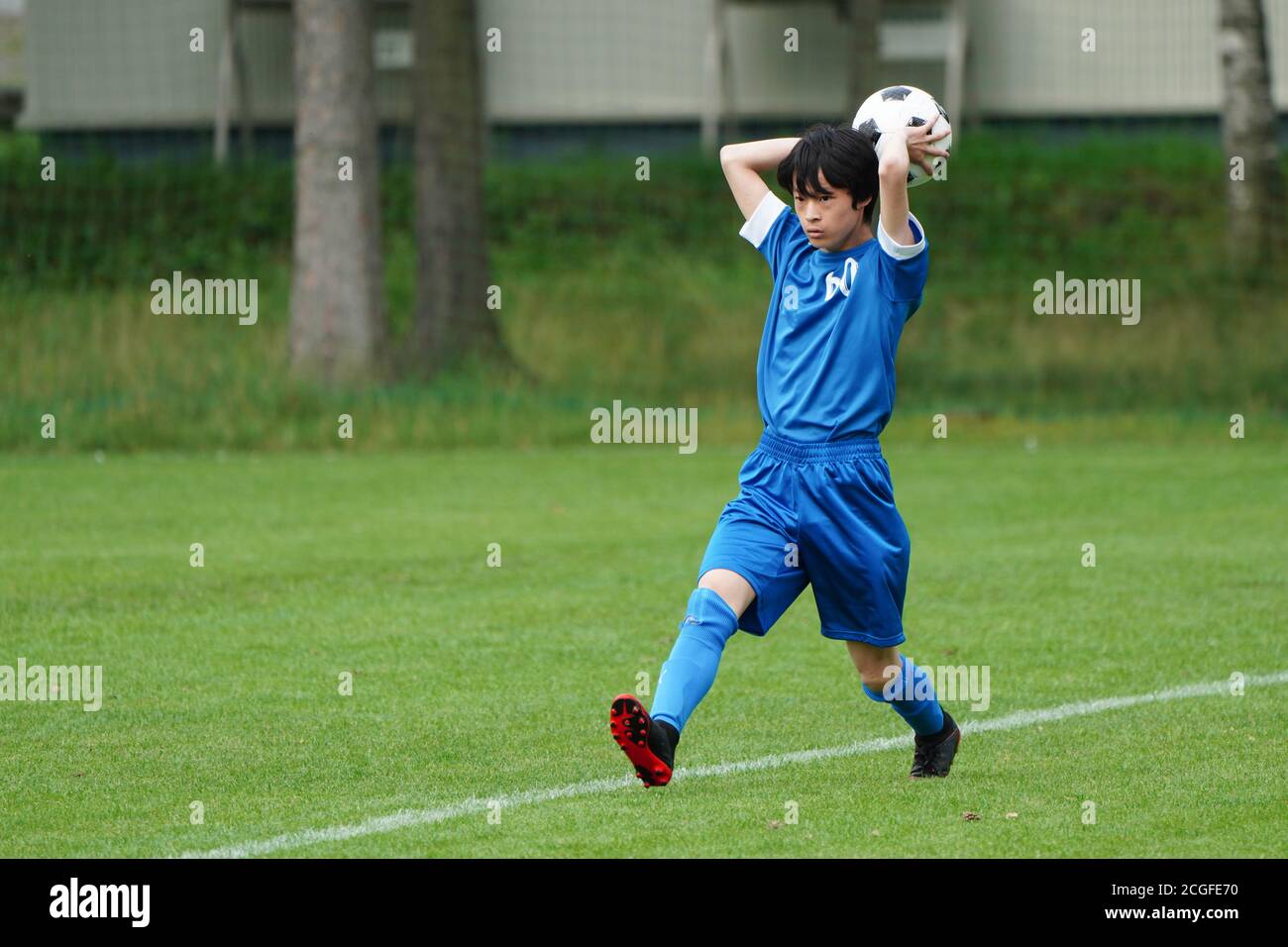 Throw ball ground hi-res stock photography and images - Alamy