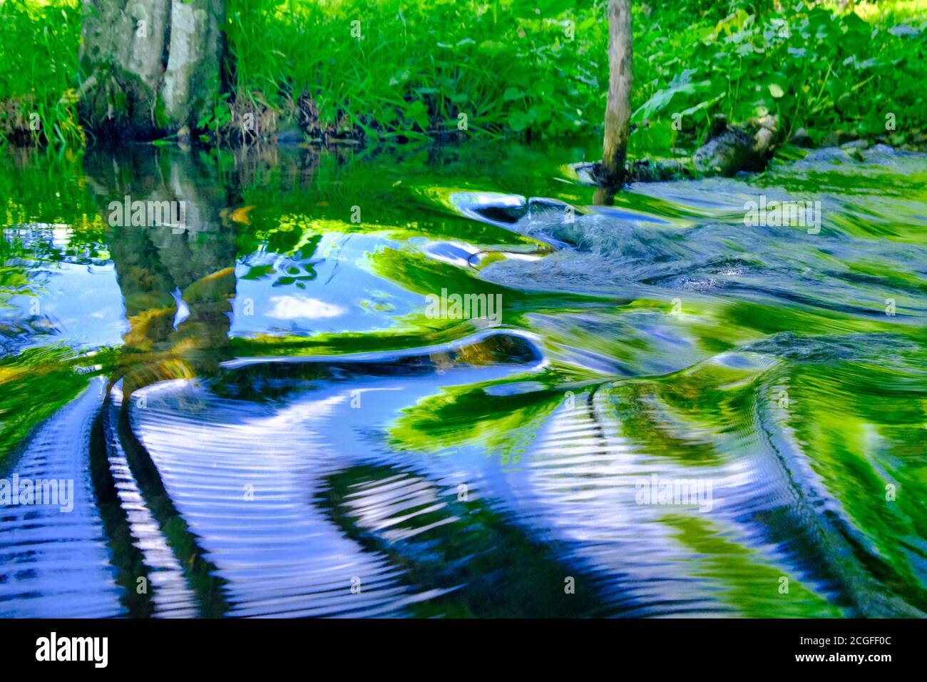 Wave refraction hi-res stock photography and images - Alamy