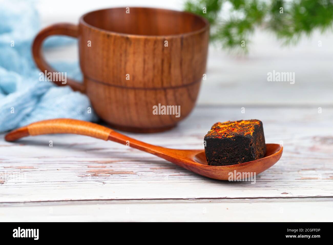 Saffron brown sugar Stock Photo - Alamy