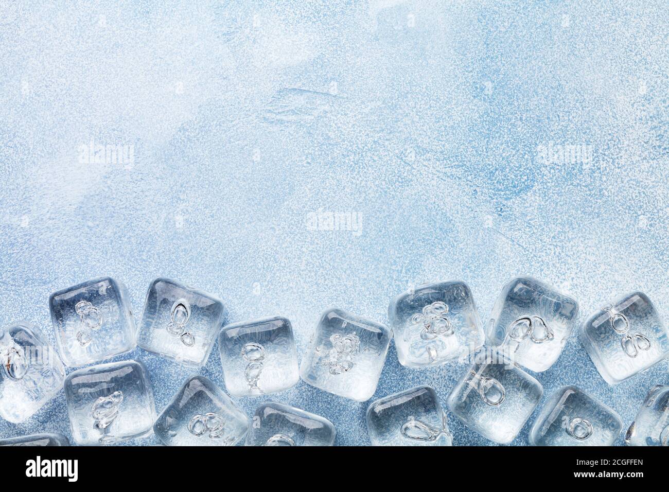 Top view ice cubes drops hi-res stock photography and images - Alamy