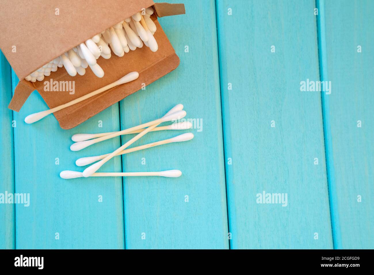 Space box hi-res stock photography and images - Alamy