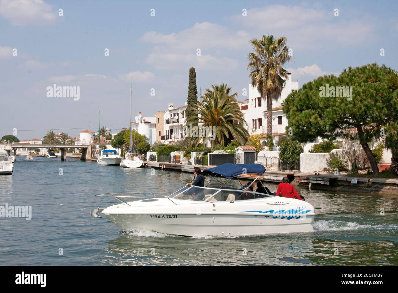 Boat traffic on the canal. The largest residential marina in Europe ...