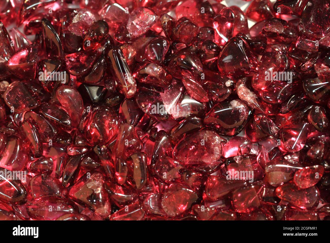 Garnet minerals hi-res stock photography and images - Alamy