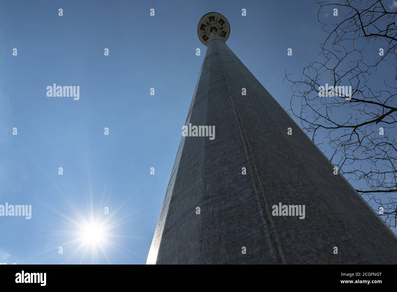 Metal pylon of street lighting seen from below Stock Photo - Alamy