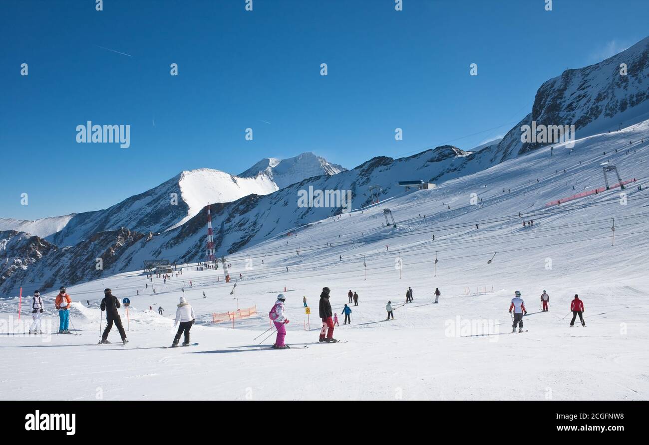 Ski resort of Kaprun, Kitzsteinhorn glacier. Austria Stock Photo - Alamy