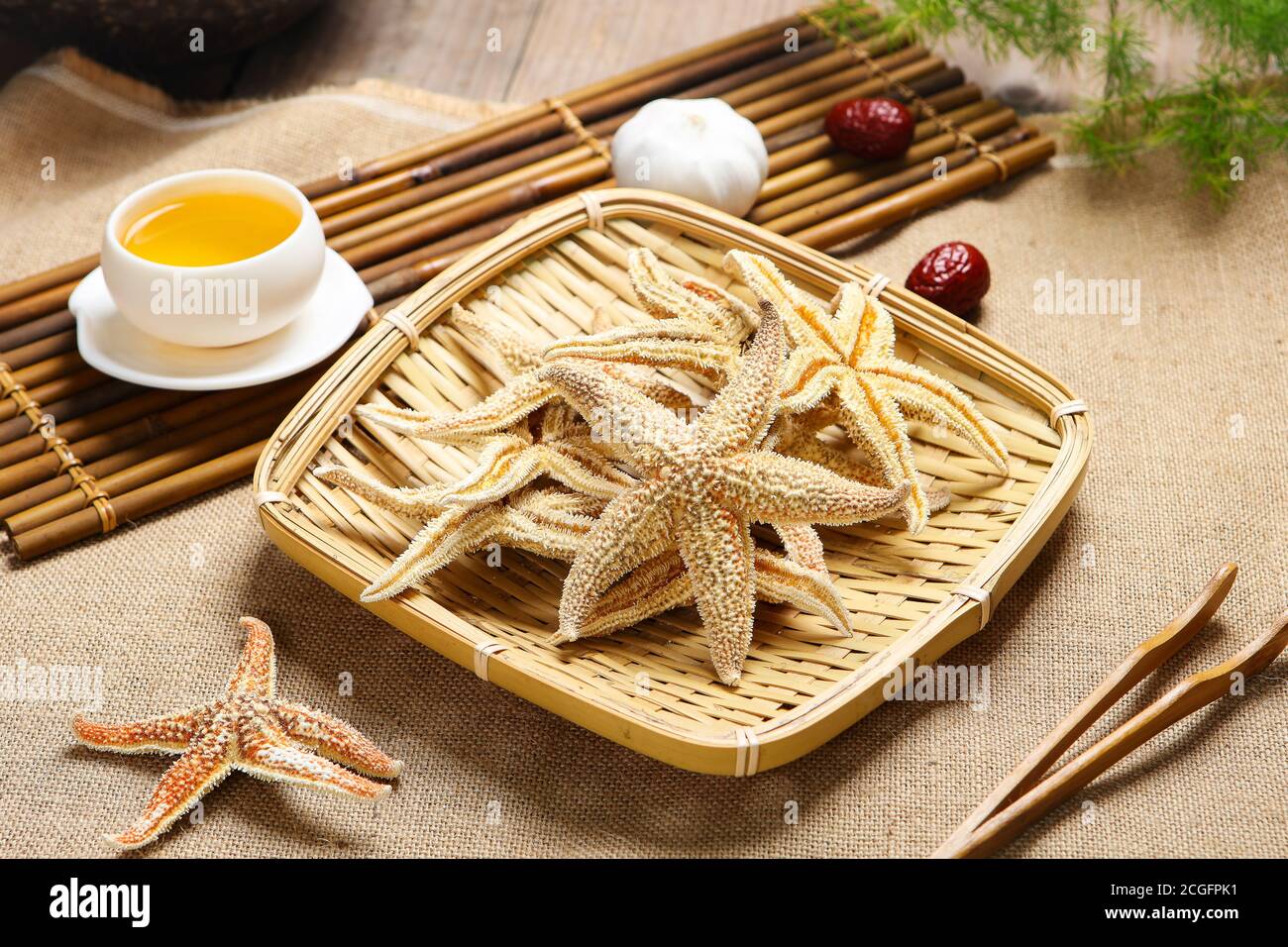 Starfish dry hi-res stock photography and images - Alamy
