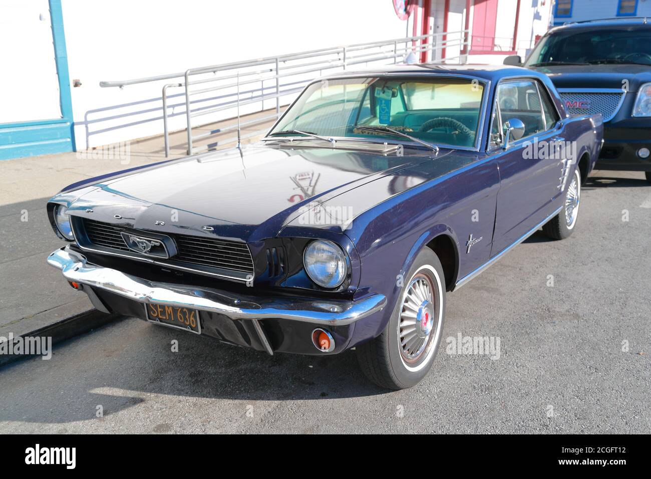 Ford mustang 1960s hi-res stock photography and images - Alamy