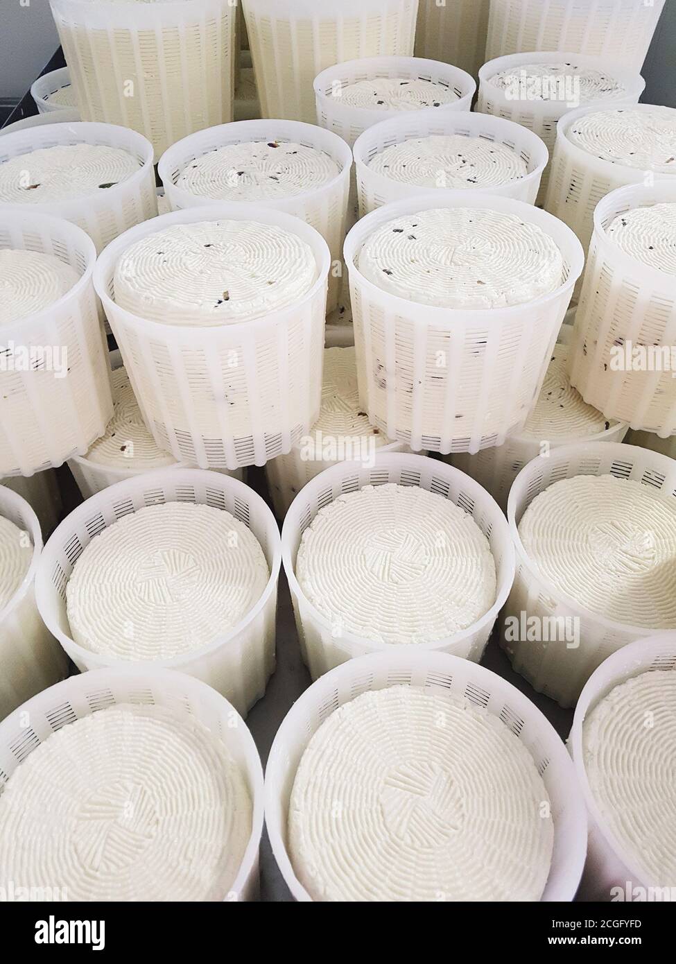 Plastic molds hi-res stock photography and images - Alamy