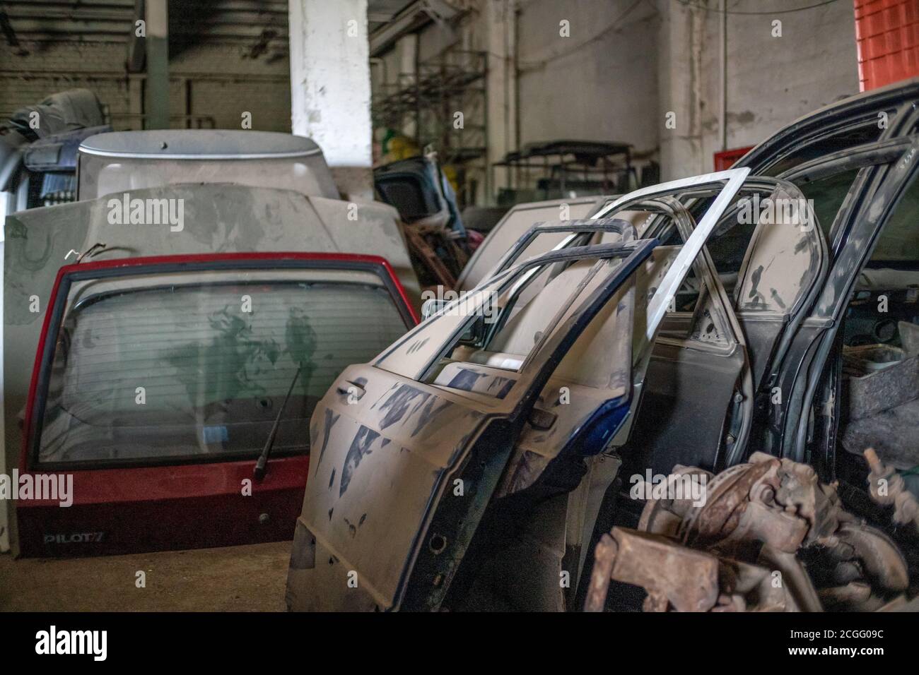 Used spare parts, disassembly. Old car parts suitable for future use ...