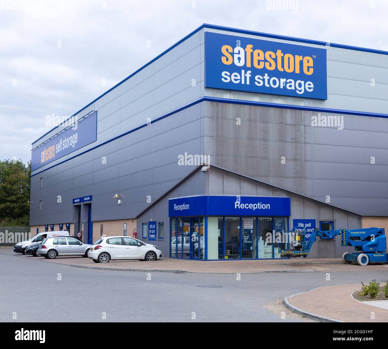 Safestore building hi-res stock photography and images - Alamy