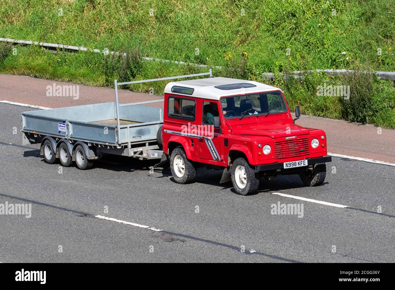 Rover 90 defender 2 5tdi station wagon county tdi hi-res stock ...