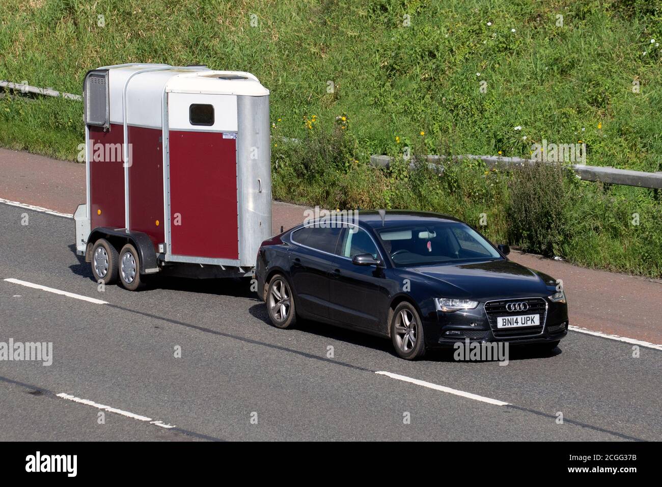 Car carrier trailers hi-res stock photography and images - Alamy