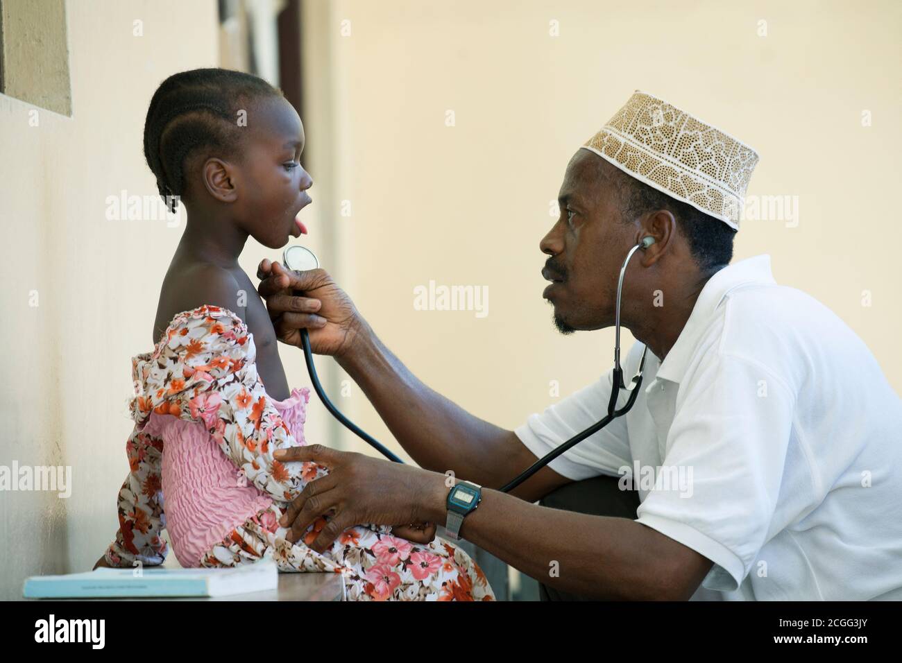 Medical clinic africa hi-res stock photography and images - Alamy