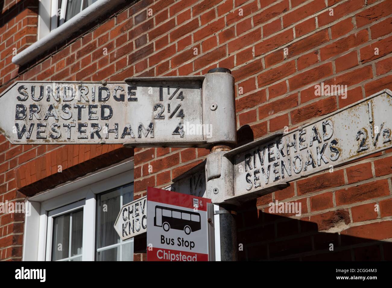 1950's style road direction sign in Chipstead, Kent Stock Photo - Alamy