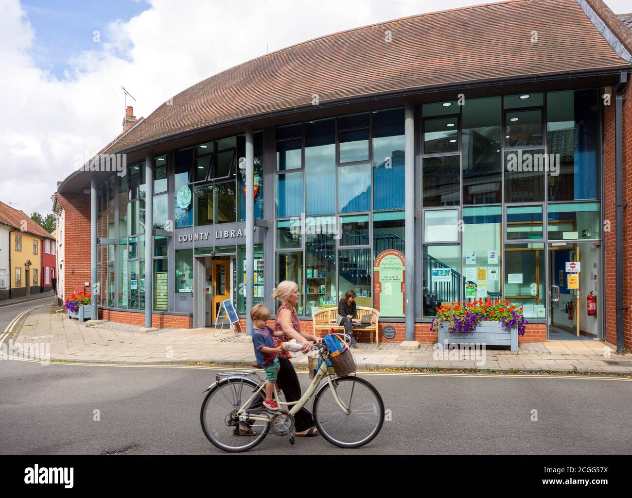Modern architecture curved building frontage of County Library ...