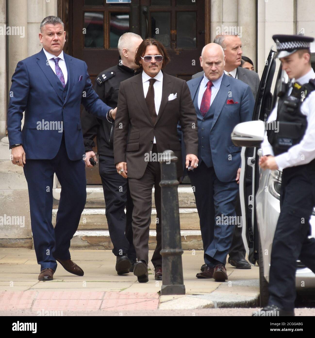 Bodyguard security minder hi-res stock photography and images - Alamy