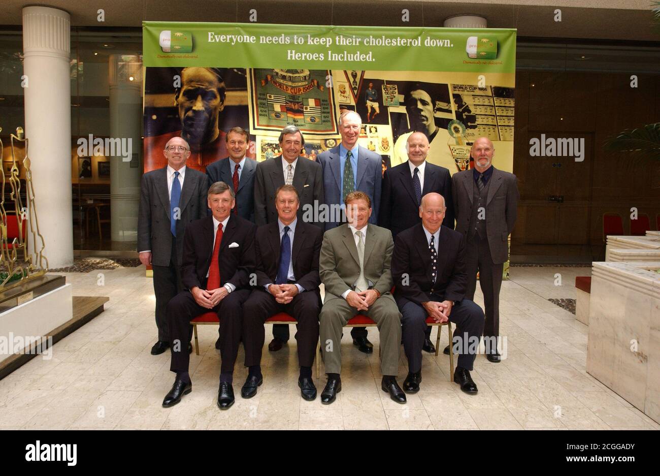Sir bobby charlton and gordon banks hi-res stock photography and images ...