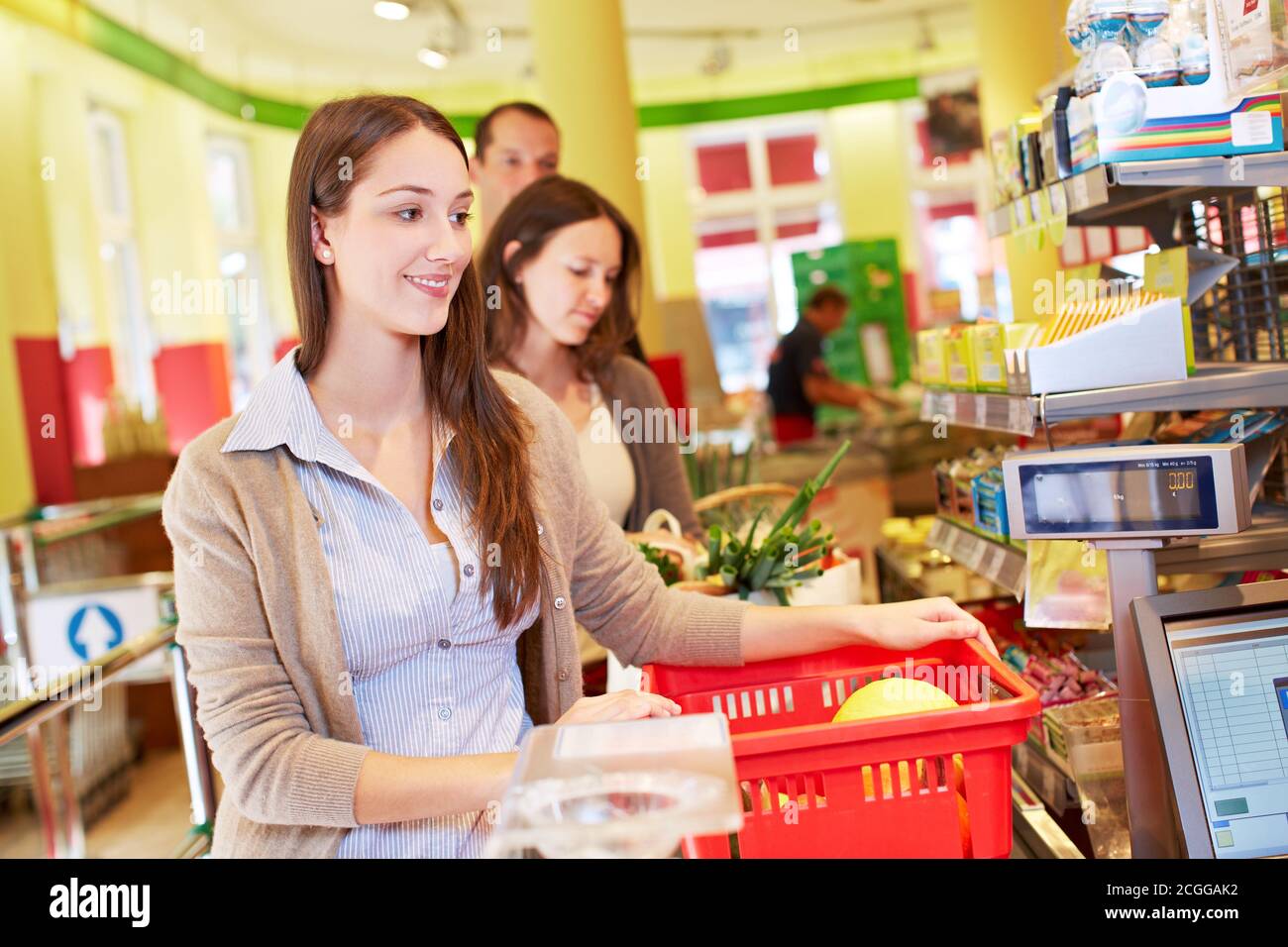 Checkout line queue hi-res stock photography and images - Alamy
