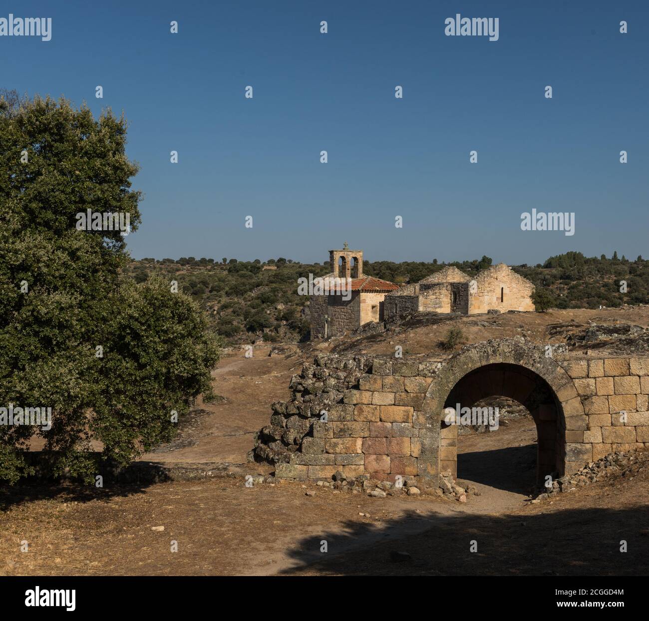 Ruins of the church "Santa Maria do Castelo" and ruined wall arch ...