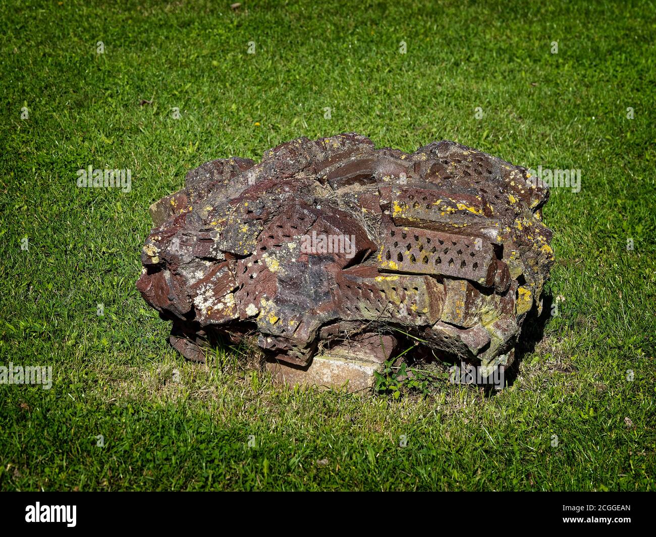 Burned bricks hi-res stock photography and images - Alamy