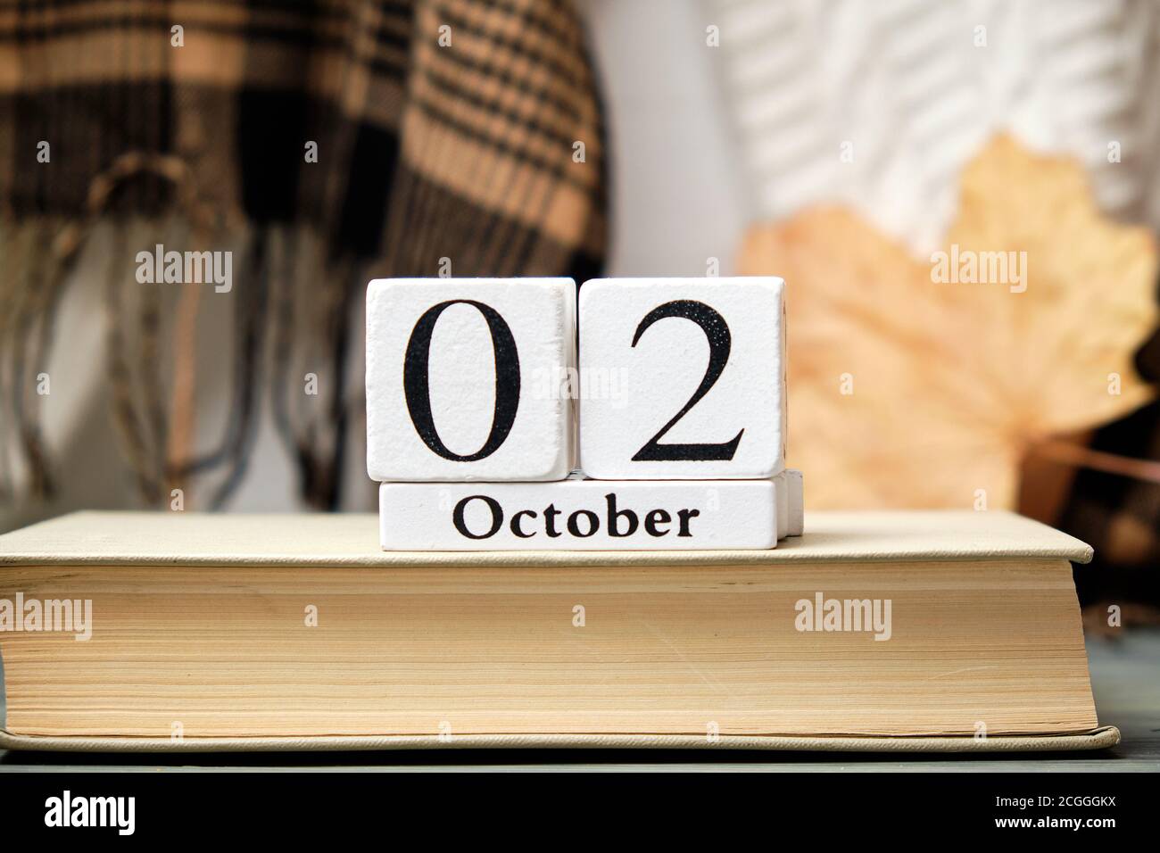 October month hi-res stock photography and images - Alamy