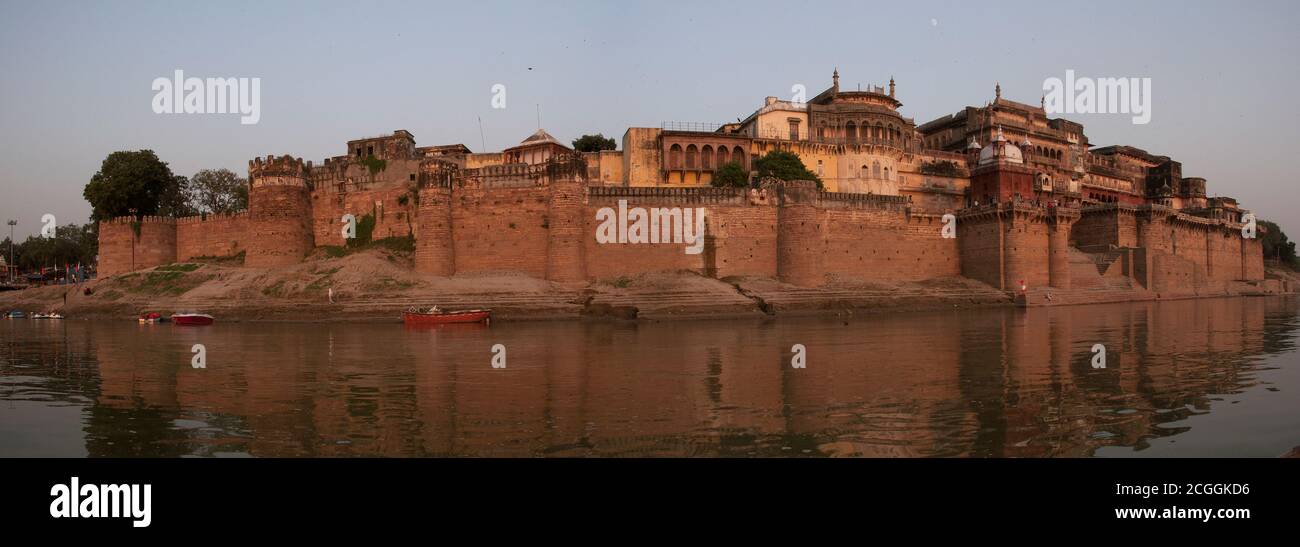 Beautiful Ramnagar fort on the banks of Ganga Stock Photo - Alamy