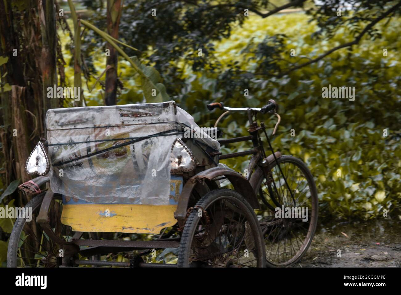 Rickshaw Wheel High Resolution Stock Photography and Images - Alamy