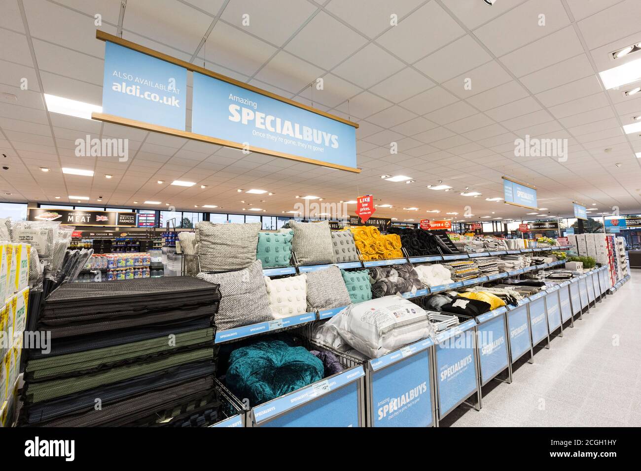 Aldi Supermarket interior Stock Photo - Alamy