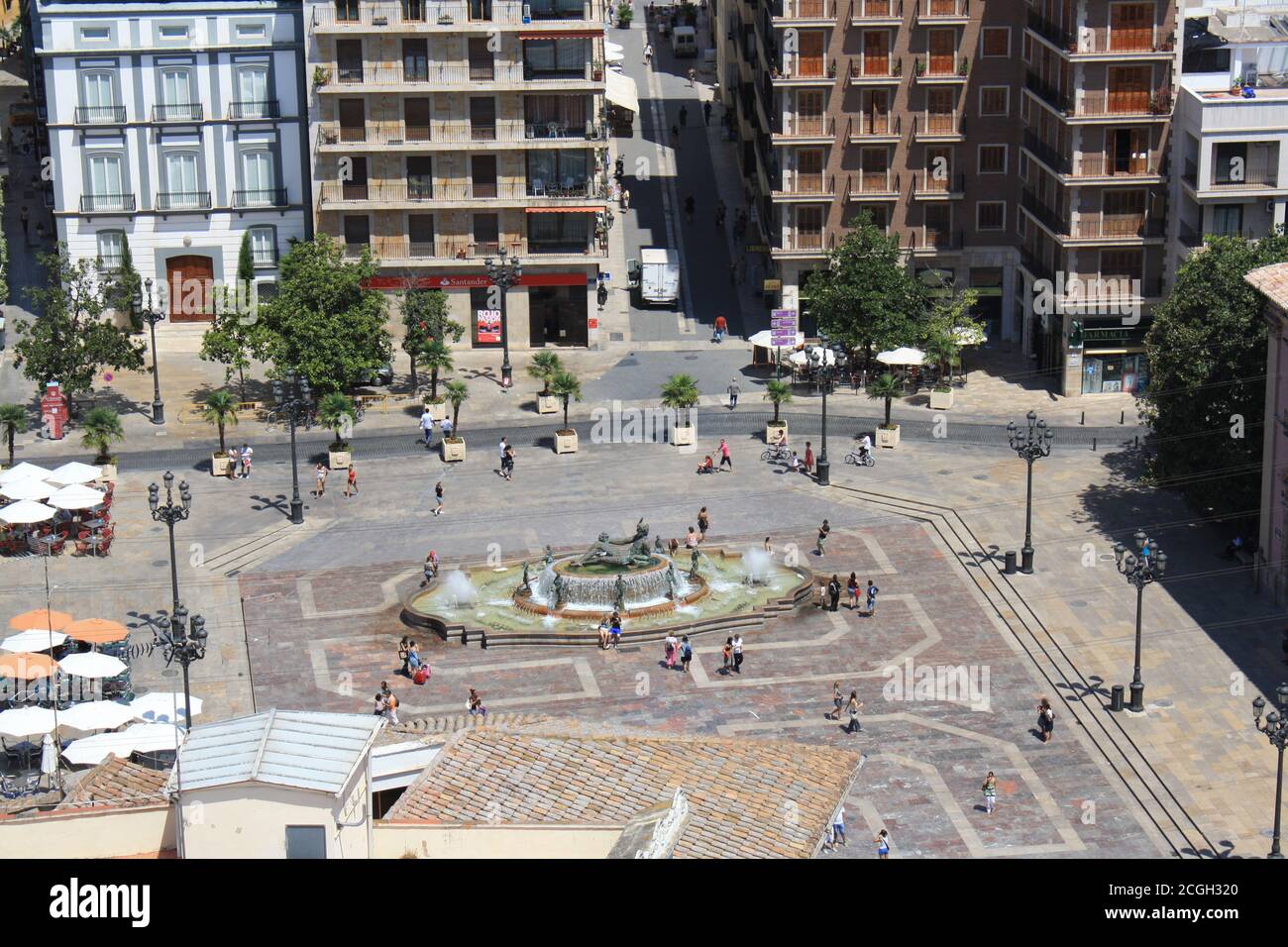 Valencia squares hi-res stock photography and images - Alamy