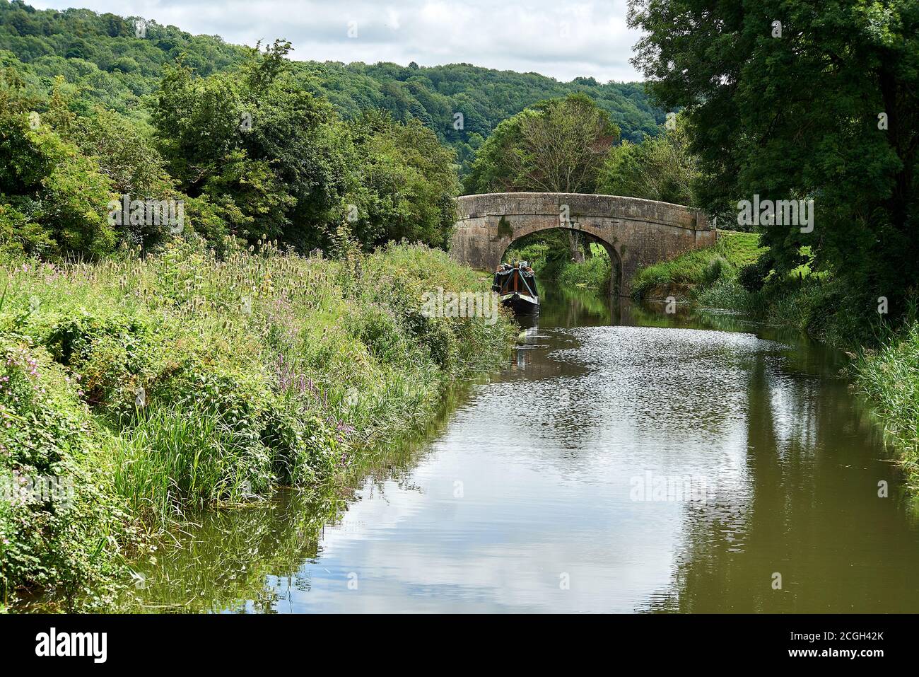 Kennet and avon canal & countryside hi-res stock photography and images ...