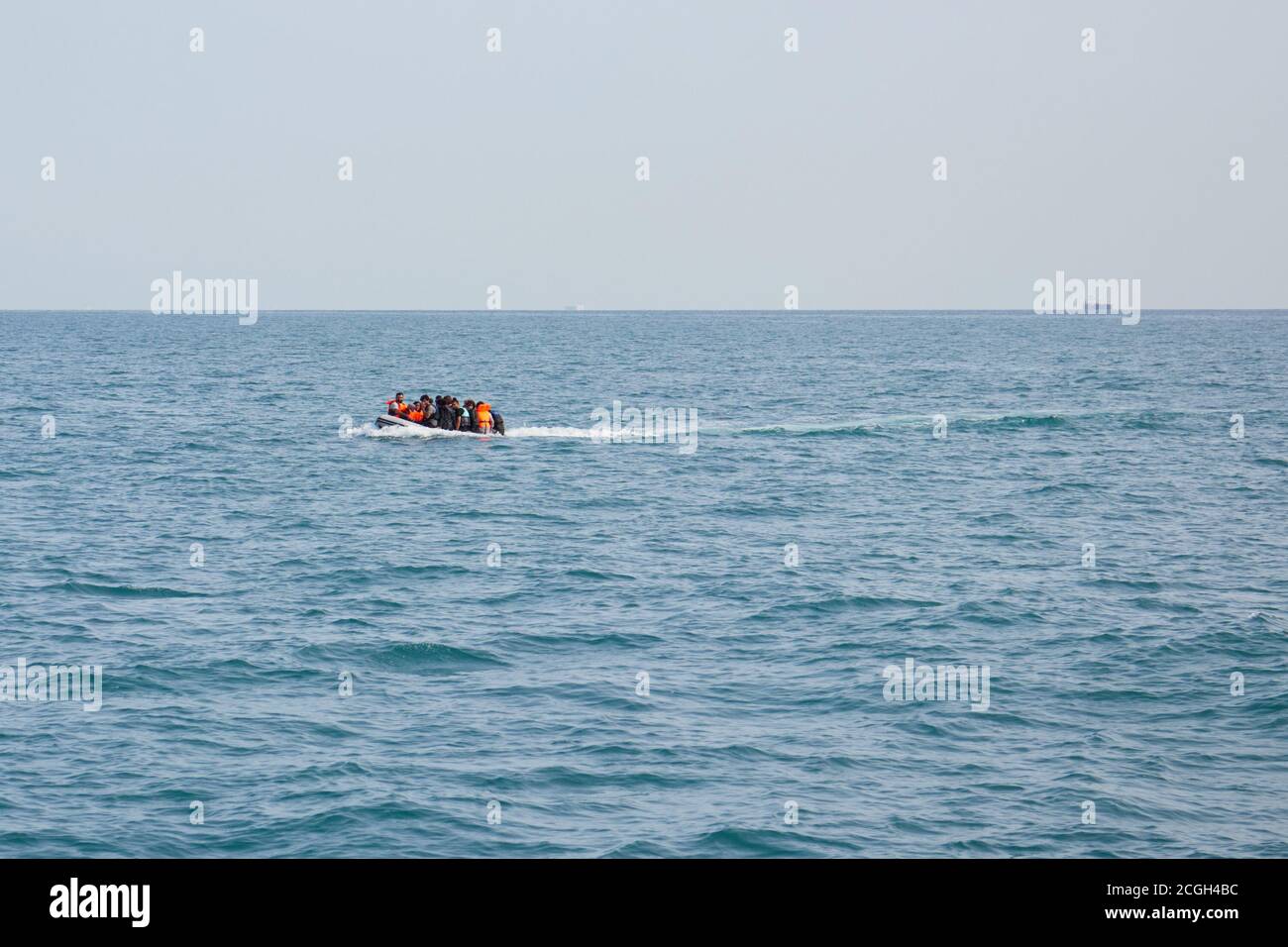 Migrant channel boats hi-res stock photography and images - Alamy