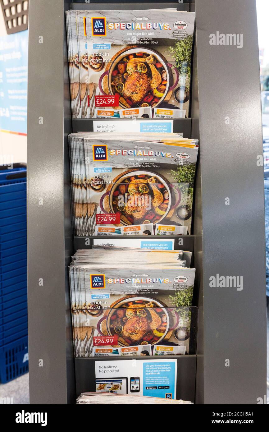 Aldi Supermarket interior Stock Photo - Alamy