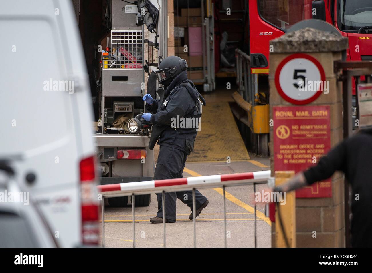 Bomb disposal suit hi-res stock photography and images - Alamy