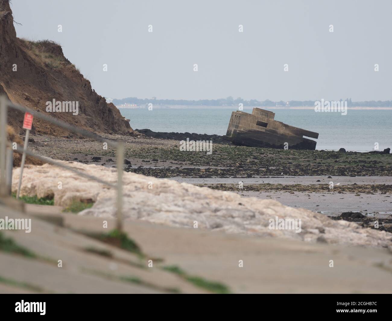Warden Bay, Kent, UK. 11th September, 2020. UK Weather: a sunny and ...