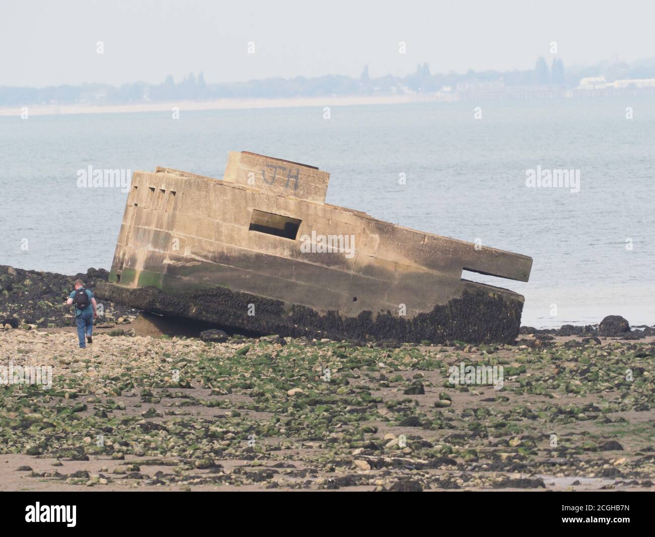 Warden Bay, Kent, UK. 11th September, 2020. UK Weather: a sunny and ...