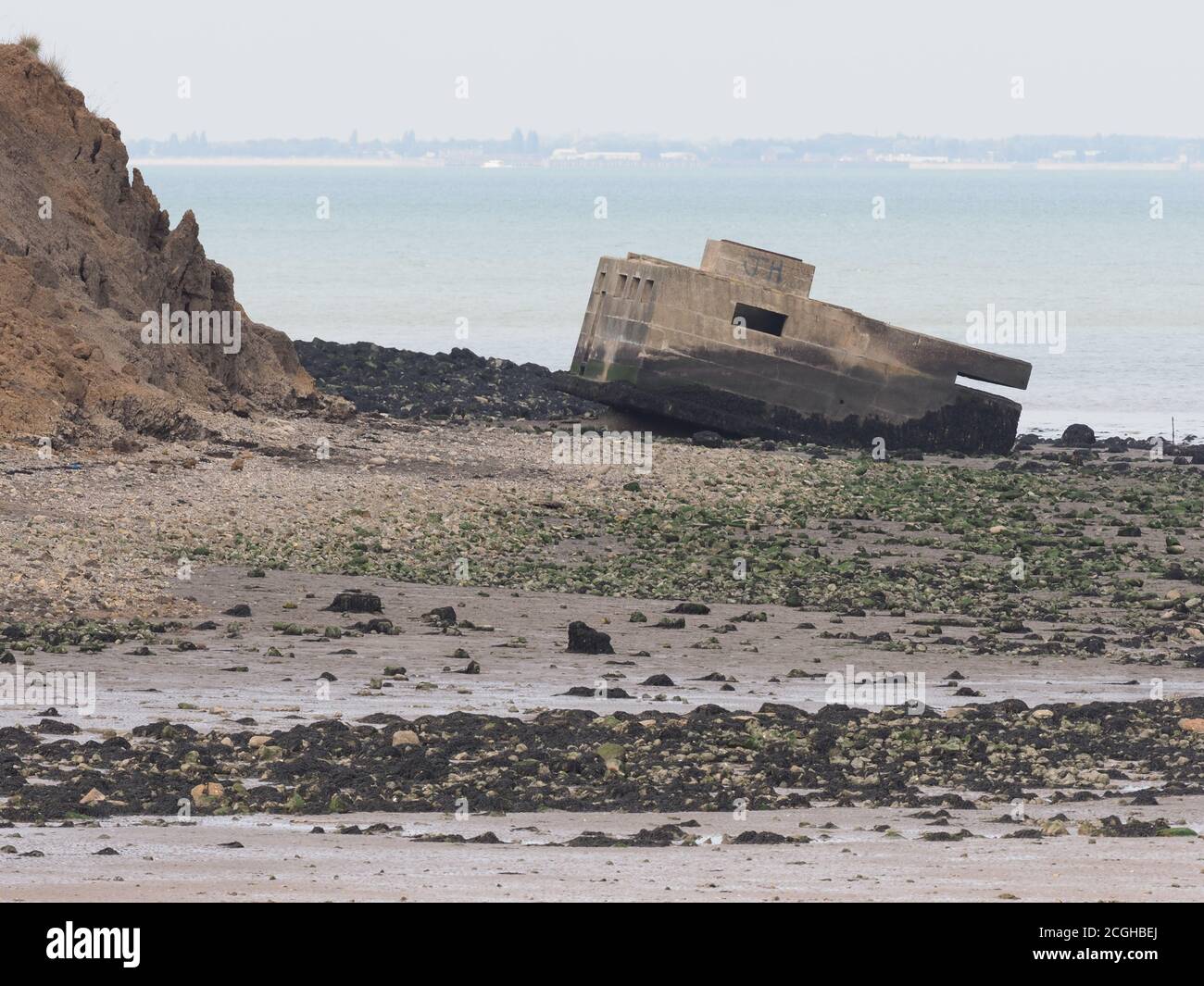 Warden Bay, Kent, UK. 11th September, 2020. UK Weather: a sunny and ...