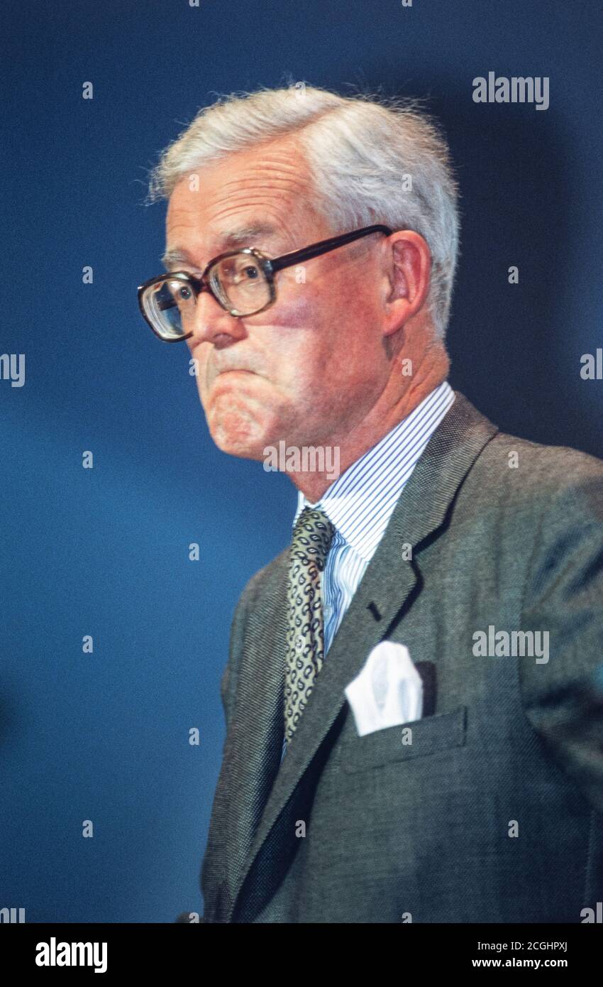 Douglas hurd 1990 hi-res stock photography and images - Alamy