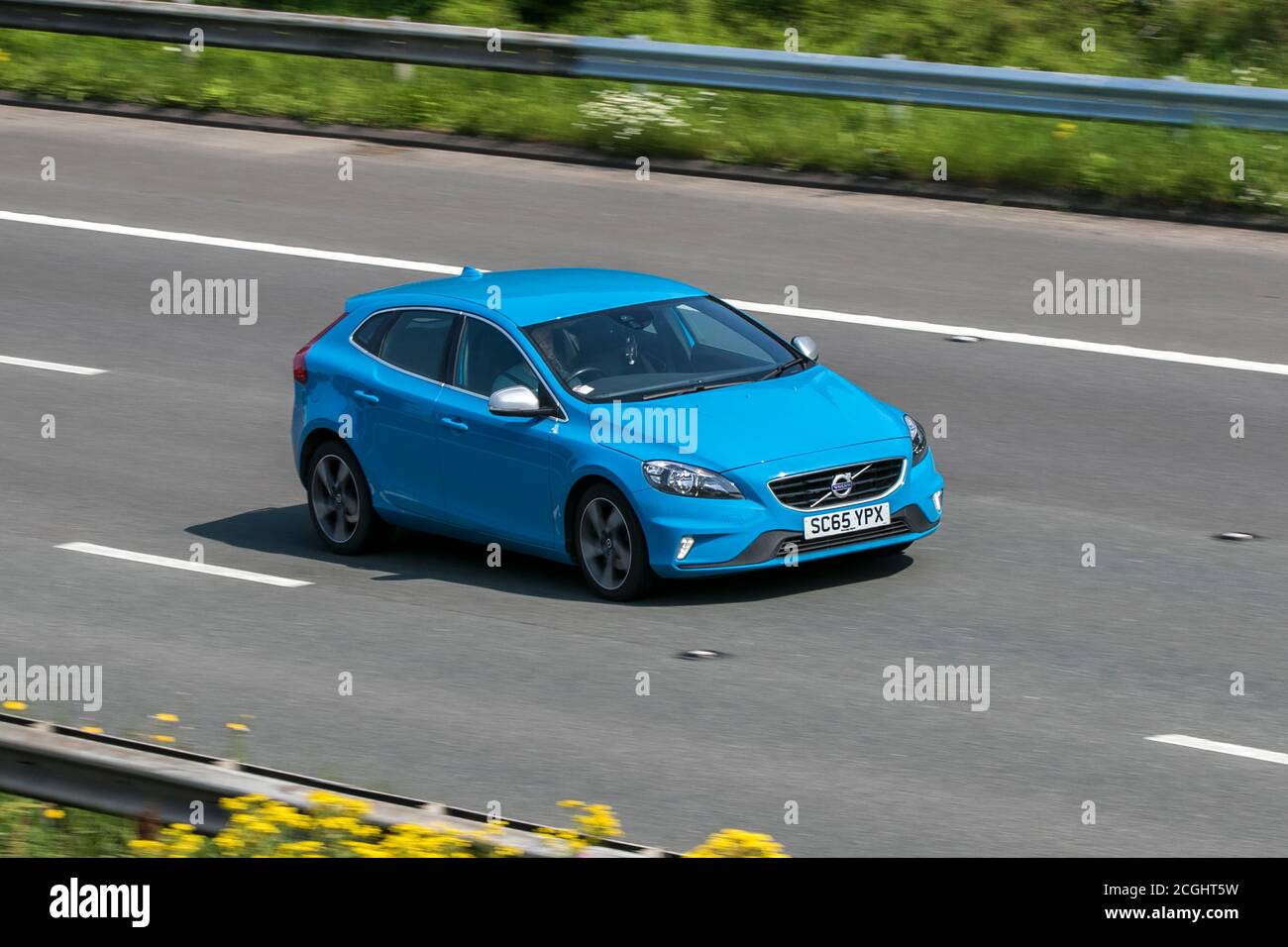 Volvo v40 r design blue cars hi-res stock photography and images - Alamy