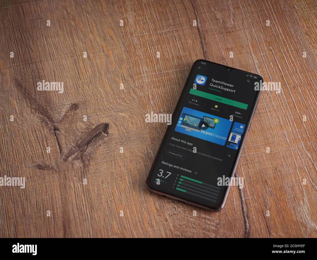 Lod, Israel - July 8, 2020: TeamViewer QuickSupport app play store page ...